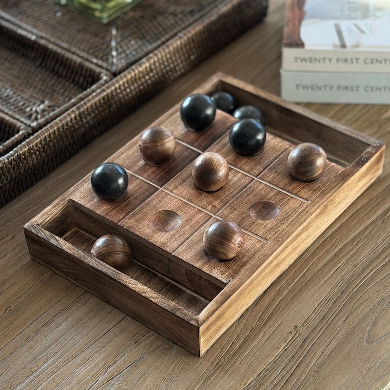 Wooden Noughts and Crosses Board Game – Cowshed Interiors